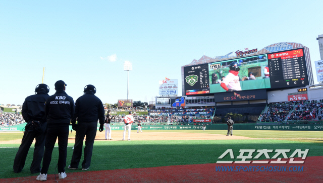 [단독]KBO 비디오판독 카메라 2차 추가설치. 8대 운용한다 | 스포츠조선