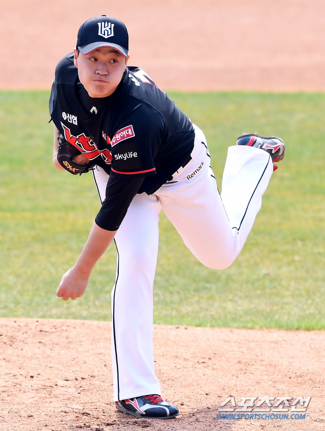 [SC핫포커스]'마캠 MVP' KT 박세진 2군행 결정, 이강철 감독 속… | 스포츠조선
