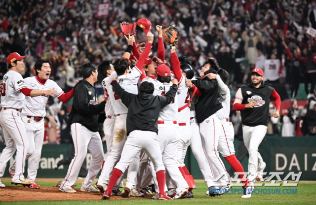 '아듀! 2022' 올해 KBO리그 수놓은 환희-눈물-기록의 순간들 | 스포츠조선
