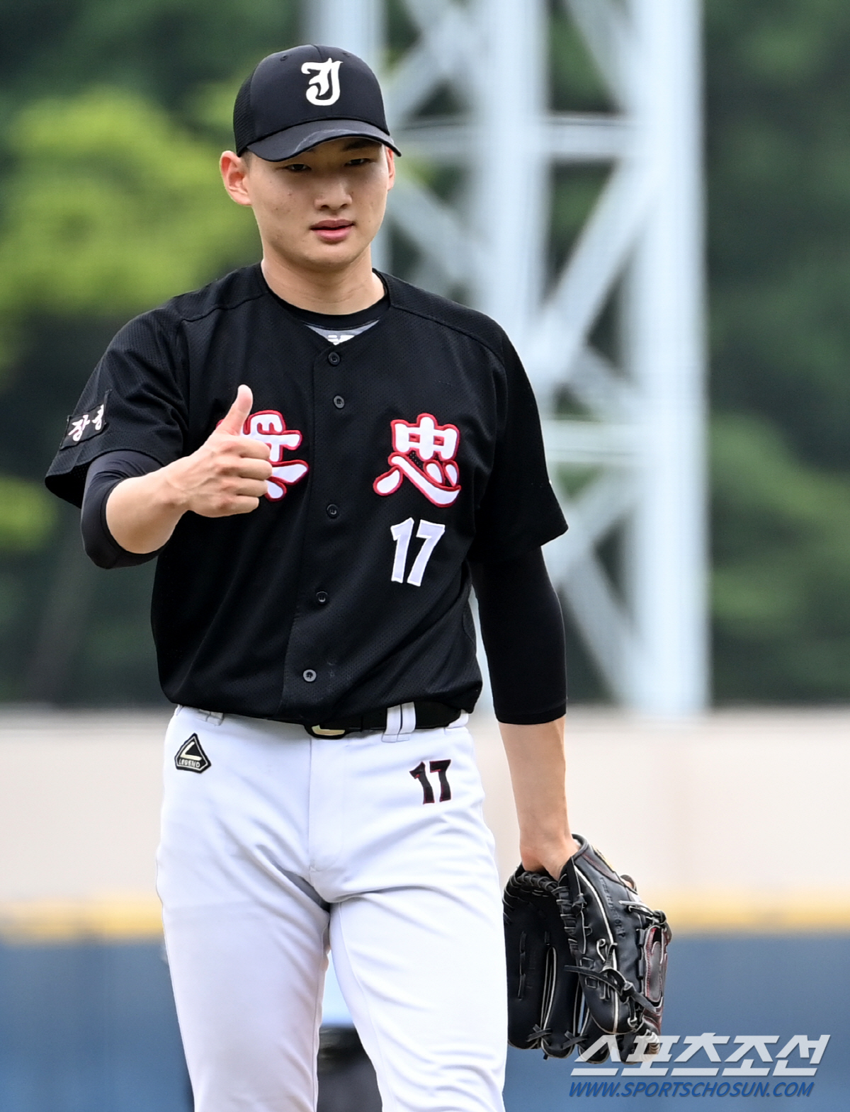 K-오타니 탄생할까? 1m88 전미르 향한 뜨거운 관심…롯데는 마지막까지… | 스포츠조선