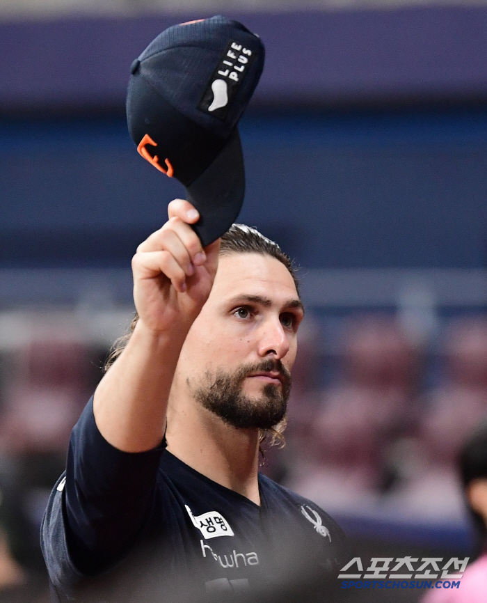 '꿈이냐 생시냐' 12041일만의 12연승, 14G 연속 매진 KBO 타… | 스포츠조선