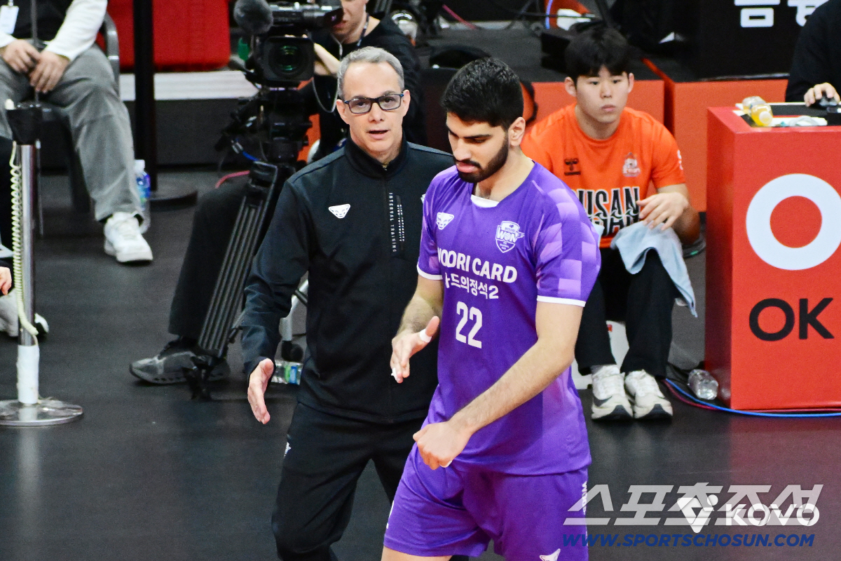 OK 계획대로 되고있어! '차지환+전광인 34득점 합작' OK저축은행, … | 스포츠조선